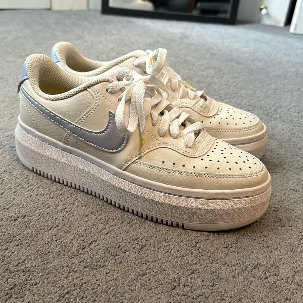 Nike Platform Shoes - Gem